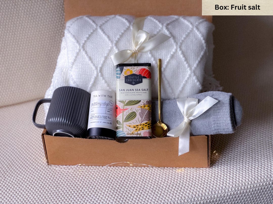 Classy Gift Basket for Women, Cozy Gift Box With Blanket, Socks, Candle ...