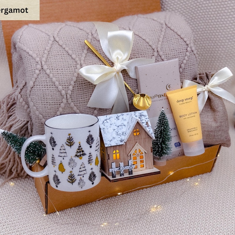 Secret Santa Gift Box - 60+ Gift Ideas for 2025