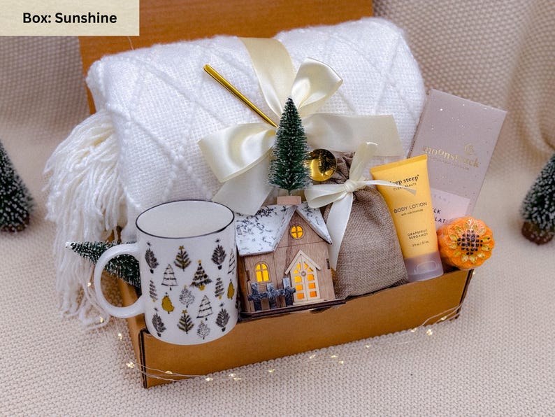 Christmas Gift Box Blanket, Cozy Christmas Gift Basket, Winter Gifts ...