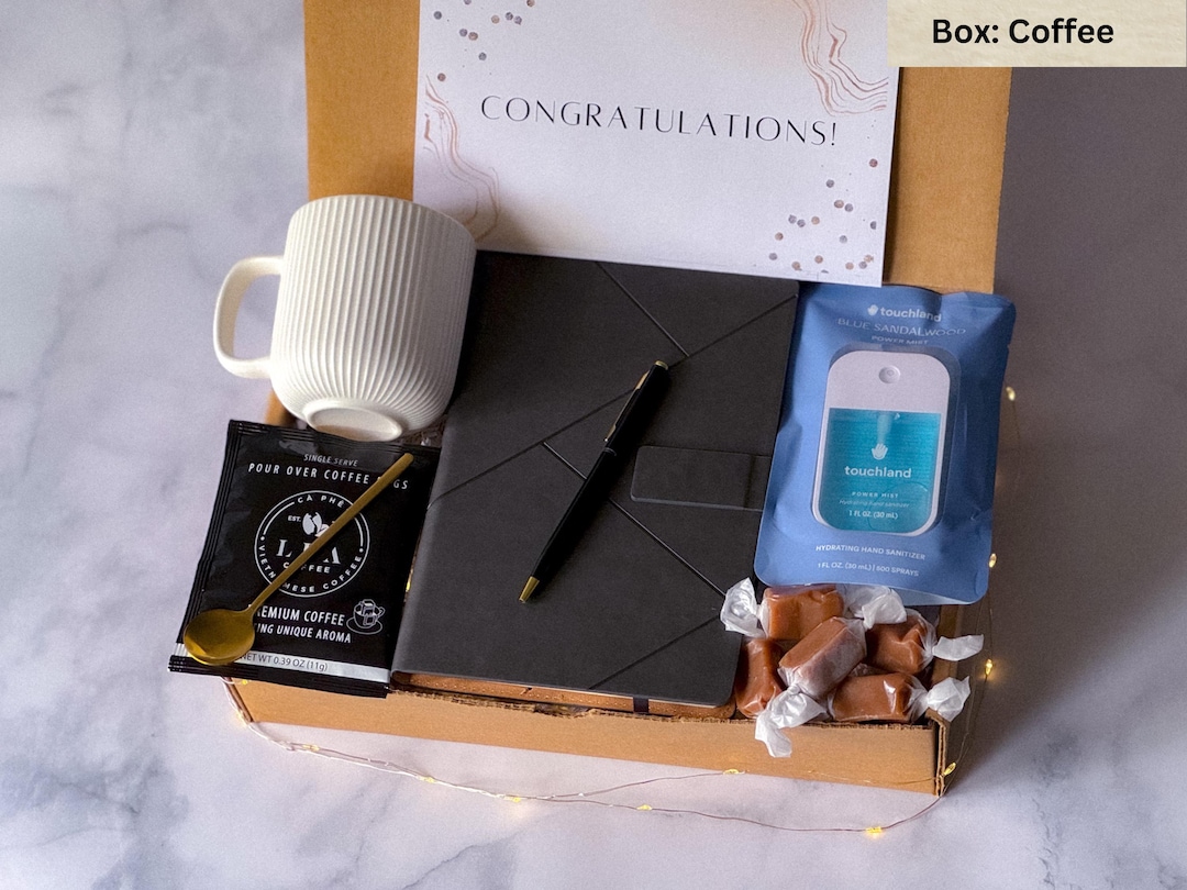 Welcome to the Team Gift Box, Corporate Gifts for Onboarding New Hires ...