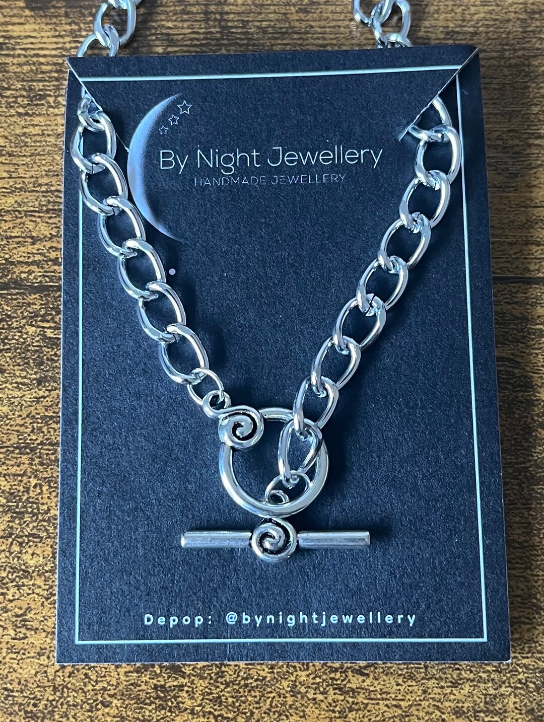 SILVER T-BAR Necklace Antique Silver Tone Swirl T-bar Toggle Necklace ...