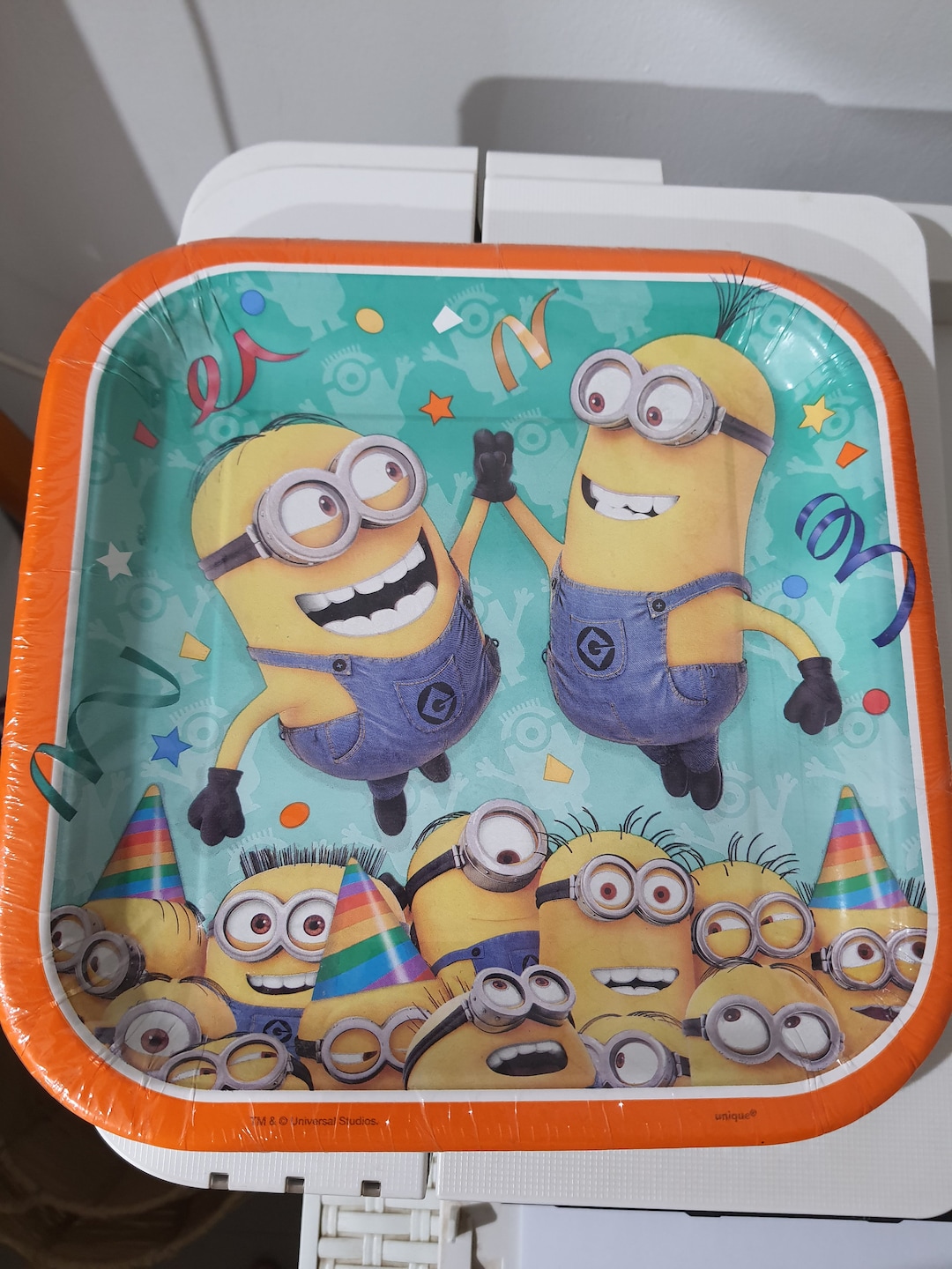 8 X MINIONS Paper Plates - Etsy