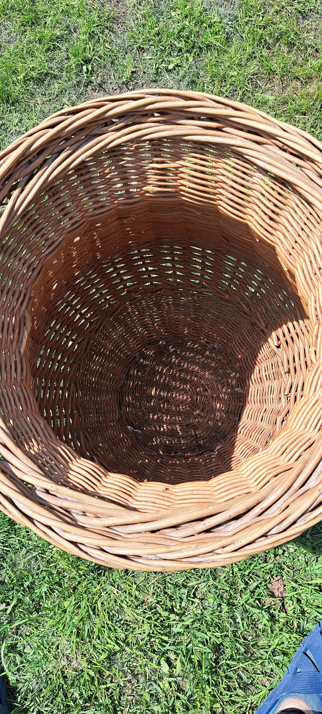Hungarian Vintage Round Wicker Basket With Handle, Large Wicker Basket ...