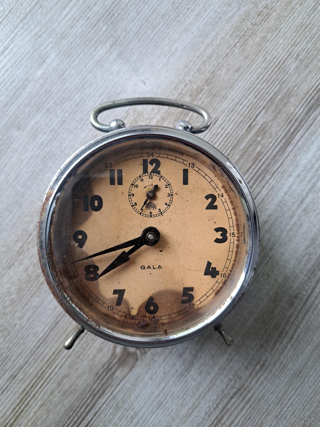 Antique Old Green Table Alarm Clock, Farmhouse Style Vintage Decor ...