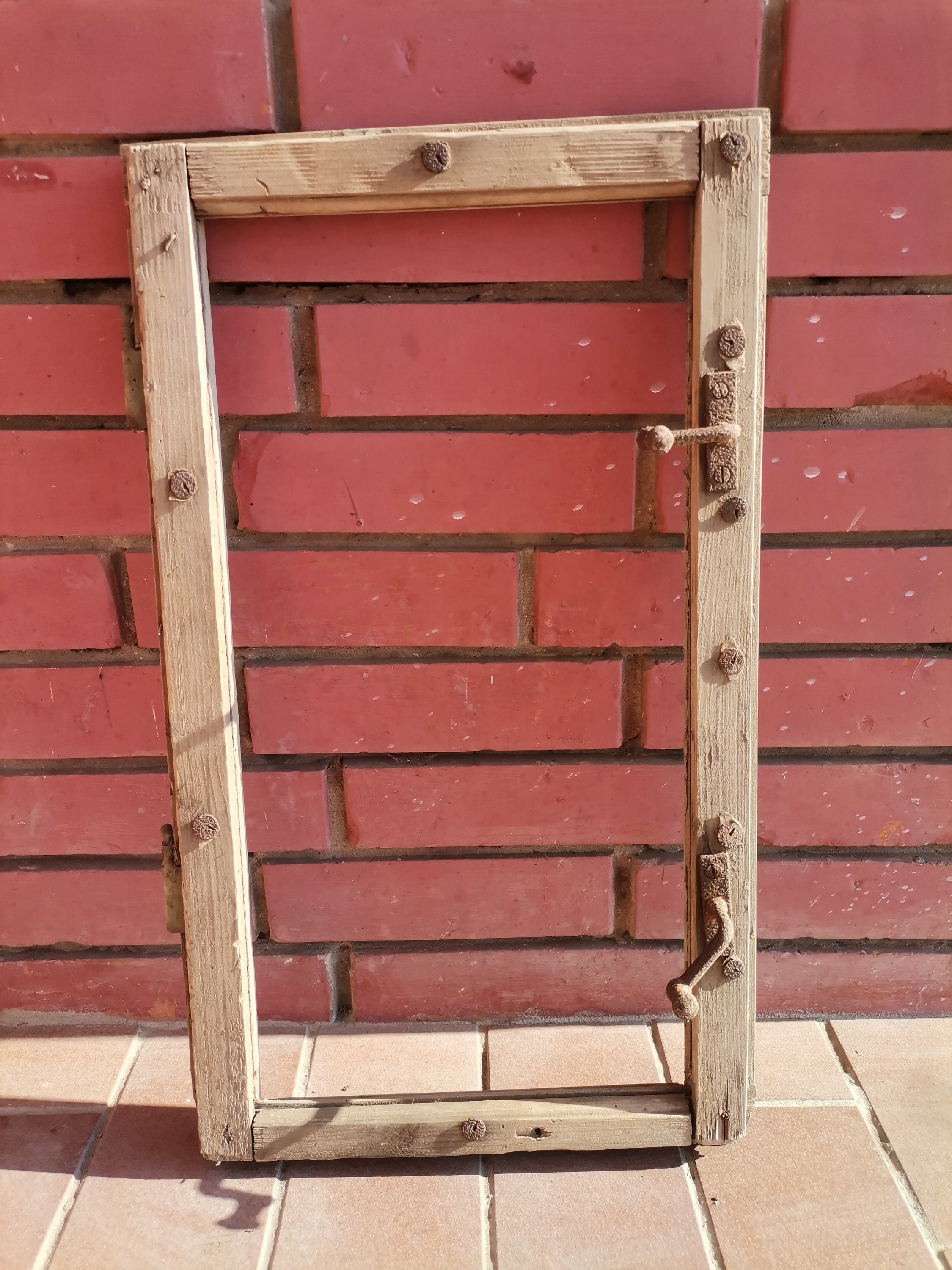 Old Primitive Farmhouse Brown Window Frame Wooden Frames Wall Decor ...