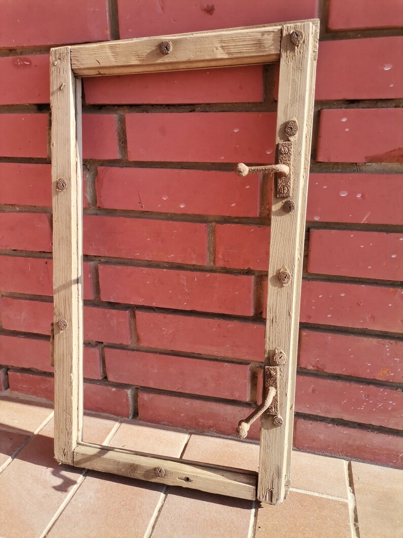 Old Primitive Farmhouse Brown Window Frame Wooden Frames Wall Decor ...