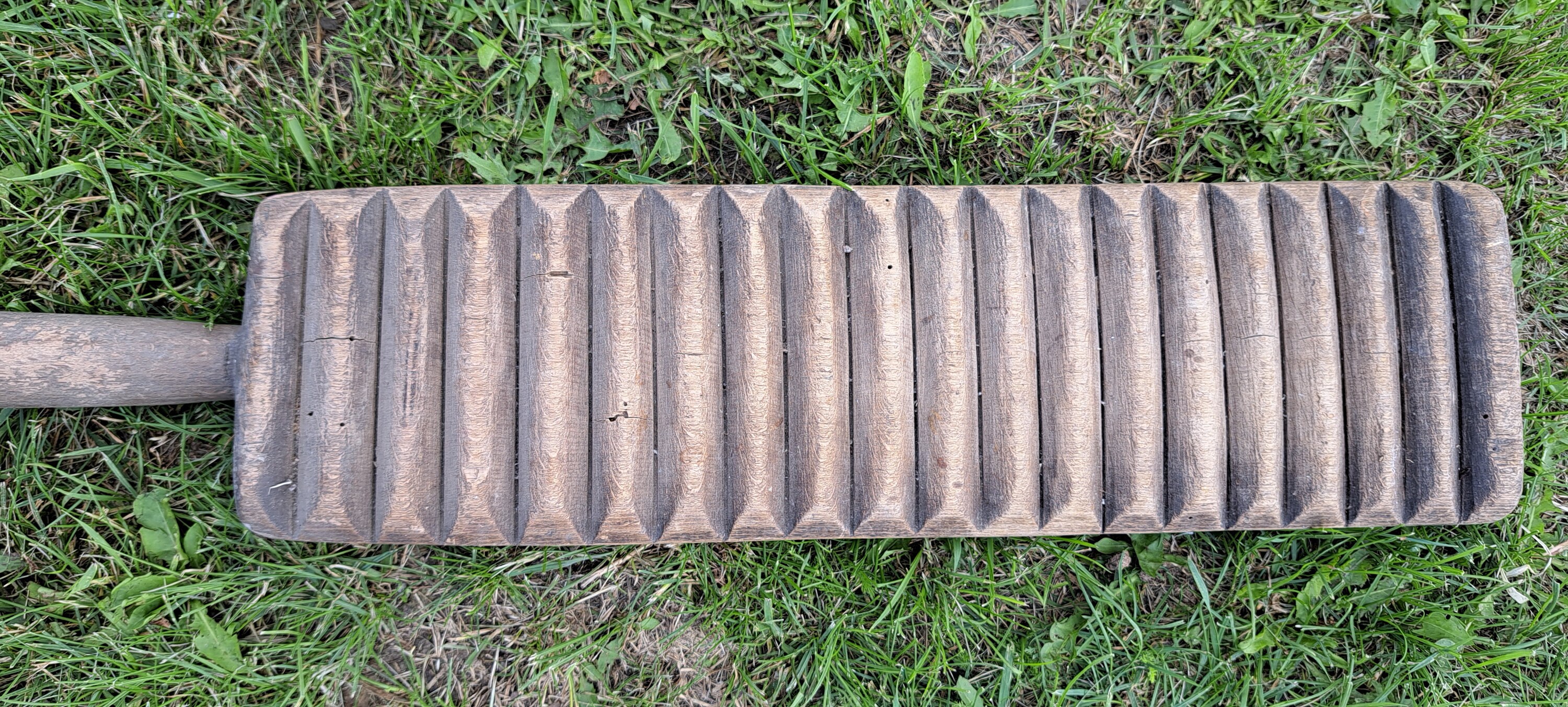 Antique Carved Wooden Mangle Board, Washing Boards Antique Ironing ...