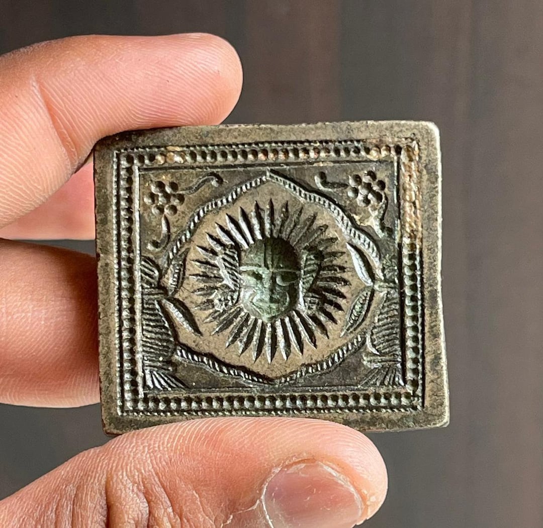 Antique Brass Inlay God Sun Design Engraved Stamp Dye Jewelry Tool Mold ...
