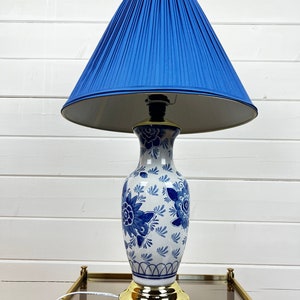 Porcelain Table Lamp With Blue and White Flowers and Blue Vintage ...