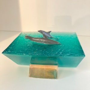 Delphine Resin Cube, Paperweight, Water Resin Diorama, Ocean Diorama ...
