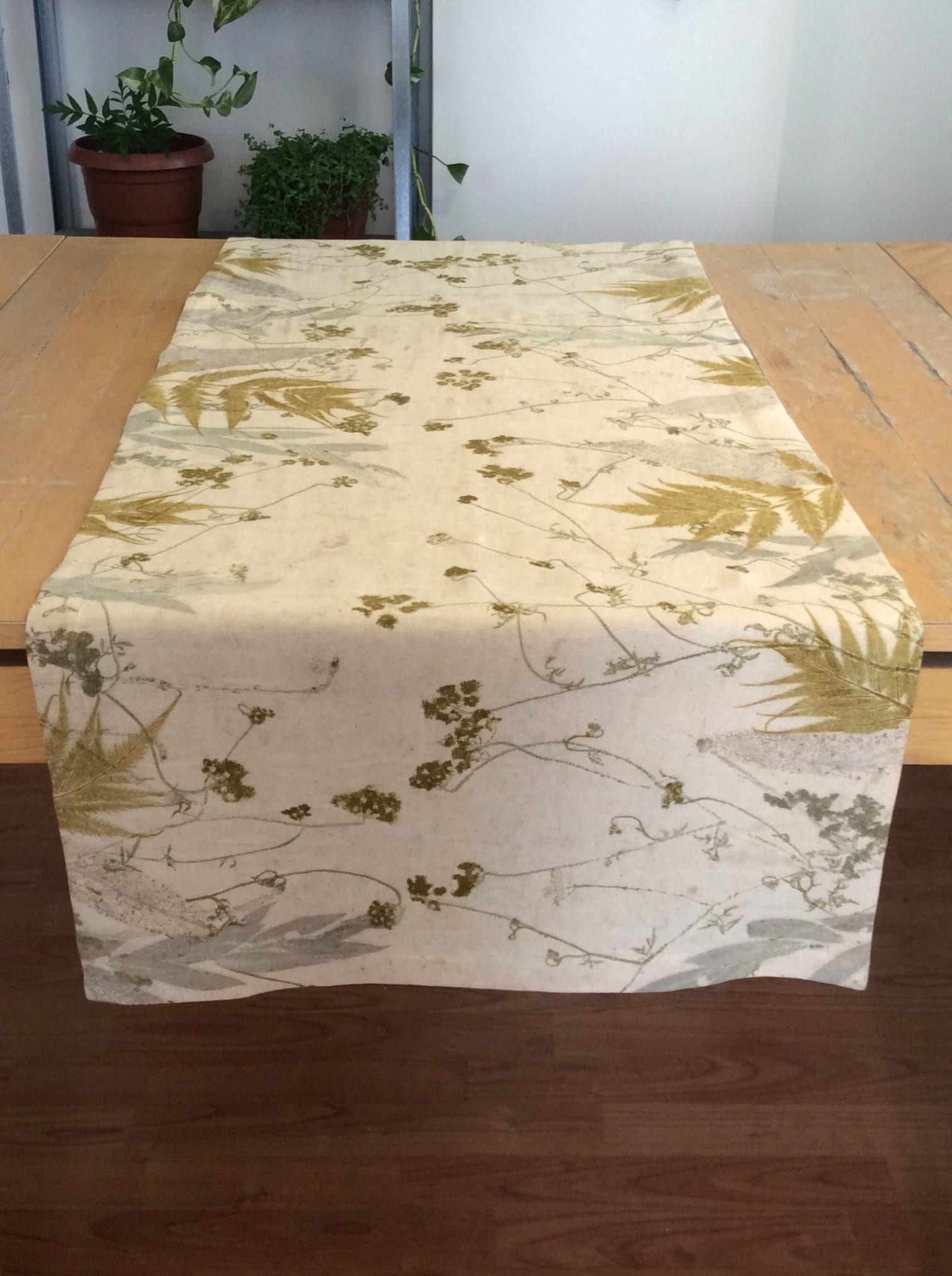 Botanical Ecoprint Linen Table Runner, Natural Dyed - Etsy