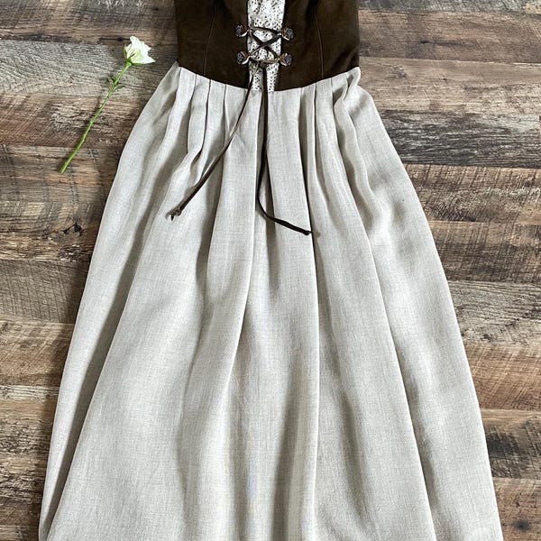 Light Yellow Linen Dress by Berwin & Wolff With Decorative Metal ...