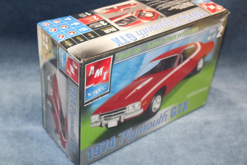AMT/ERTL 1974 Plymouth GTX, 1/25 Scale Model Kit Classic Muscle Car - Etsy