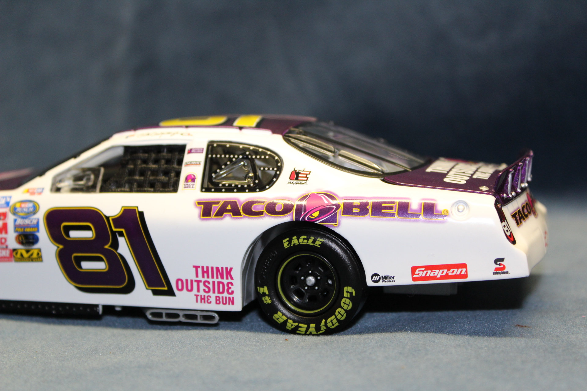 NASCAR Dale Earnhardt Jr. 81 Taco Bell 2004 Action Racing Collector 1: ...