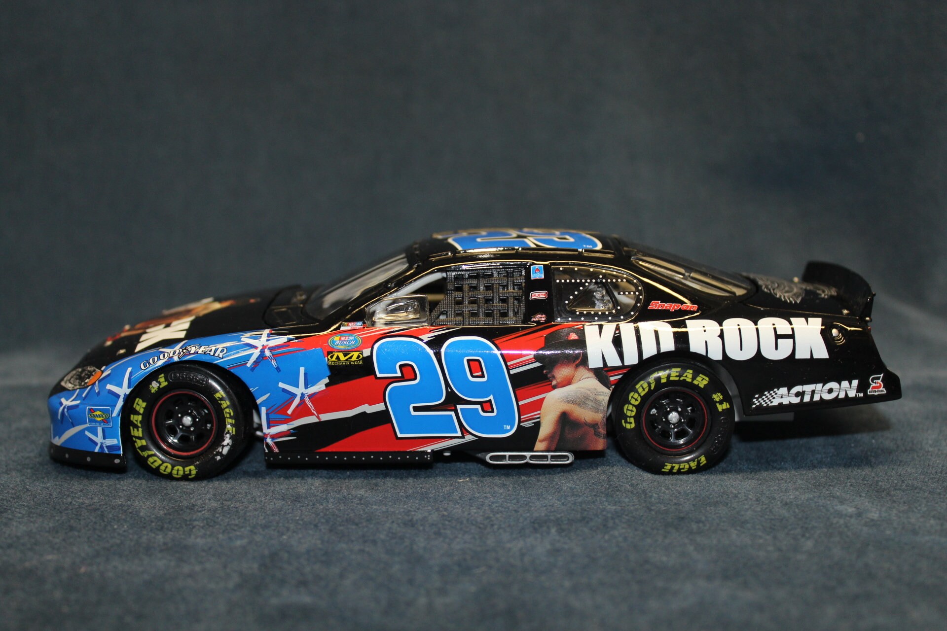 NASCAR Tony (SMOKE) Stewart #29 Kid Rock 1:24 Scale Diecast Car - Etsy