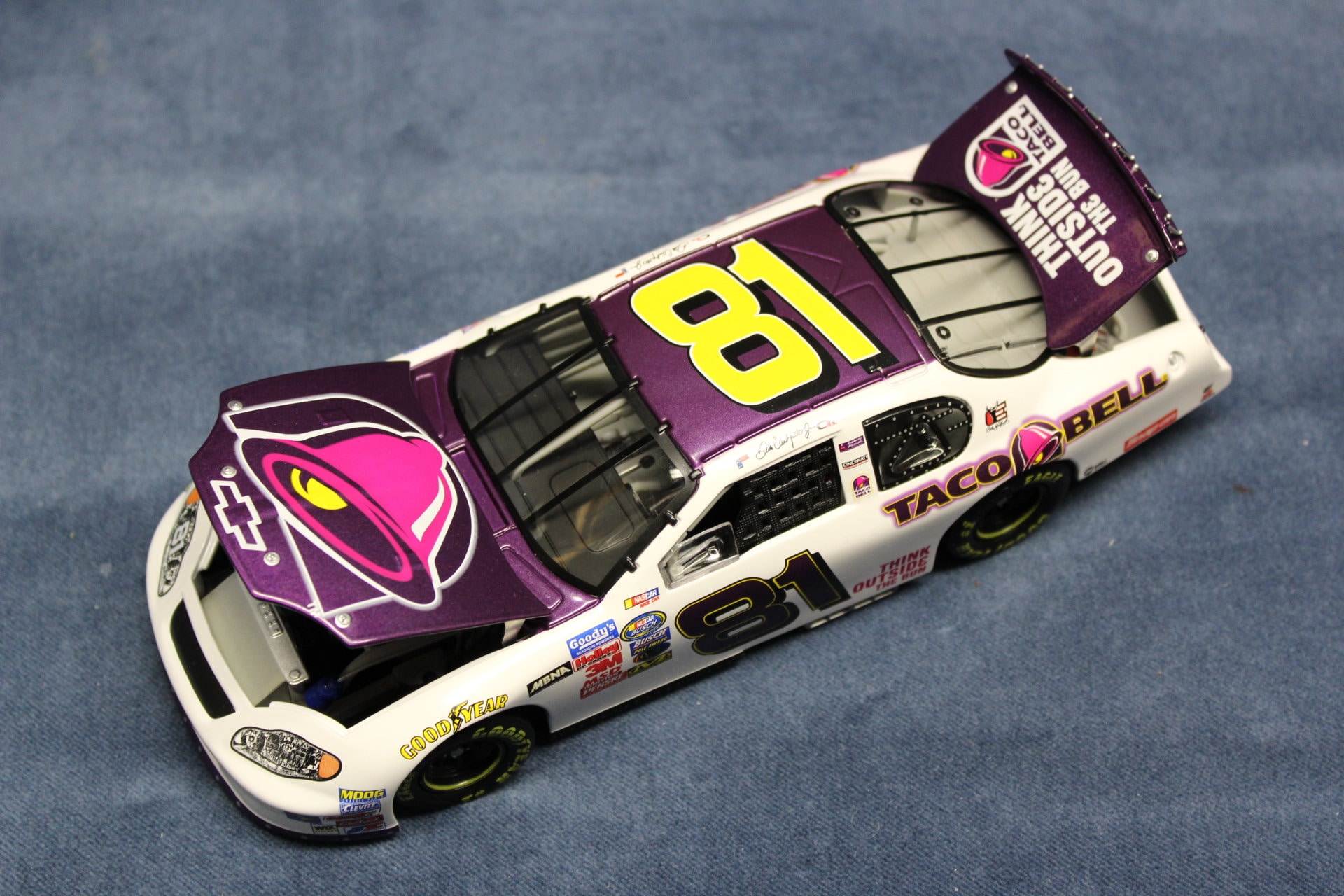 NASCAR Dale Earnhardt Jr. 81 Taco Bell 2004 Action Racing Collector 1: ...