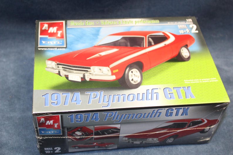 AMT/ERTL 1974 Plymouth GTX, 1/25 Scale Model Kit Classic Muscle Car - Etsy