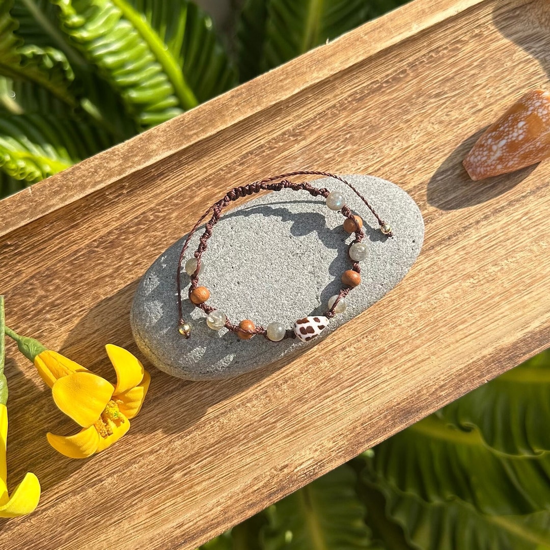 Hebrew Cone Shell Gemstone Sandalwood Handwoven Sliding-knot Bracelet ...