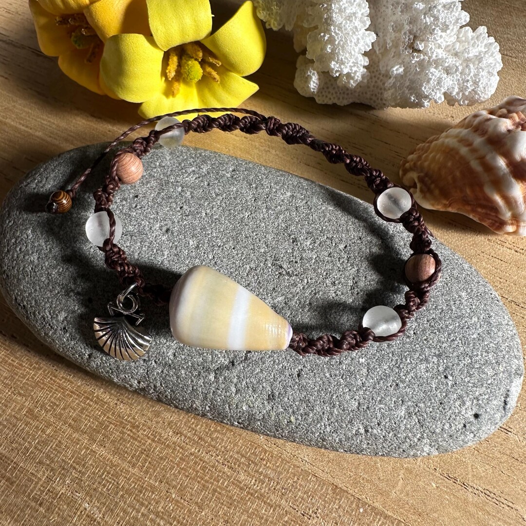 Cone Shell Handwoven Sliding-knot Bracelet - Etsy