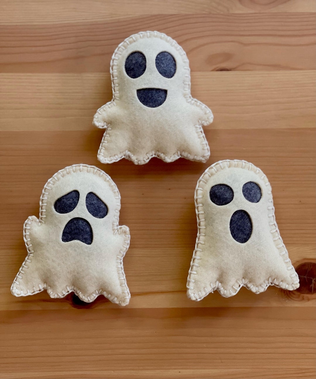 White Stuffed Felt Ghosts (set of 3) | Halloween Decorations | Stuffed Ghosts | Halloween Tray ...