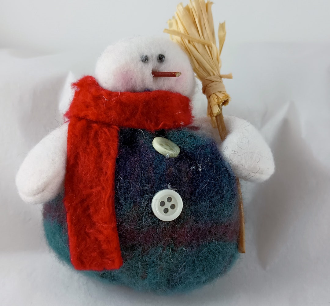 Plush Soft Felted Snowmen Christmas Pins With Shovel/brooms/xmas Tree ...