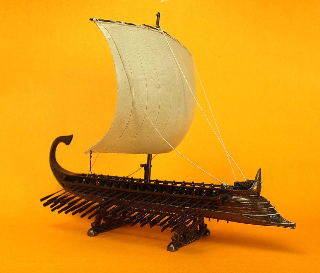 Greek Trireme Ancient Boat of the Phoenicians Ancient Greeks Mythology ...