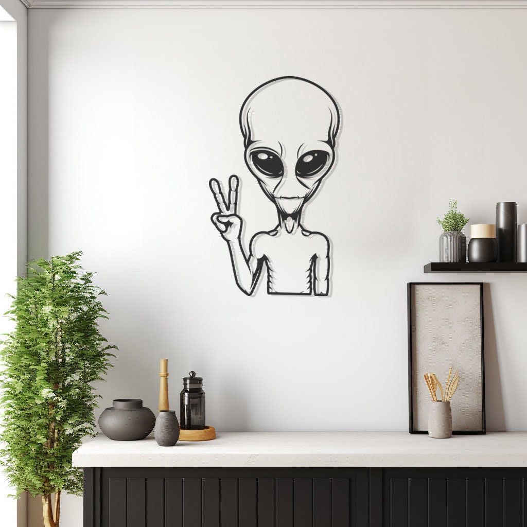 Alien Design Metal Wall Art, Peace Sign Alien Decor, Extraterrestrial ...