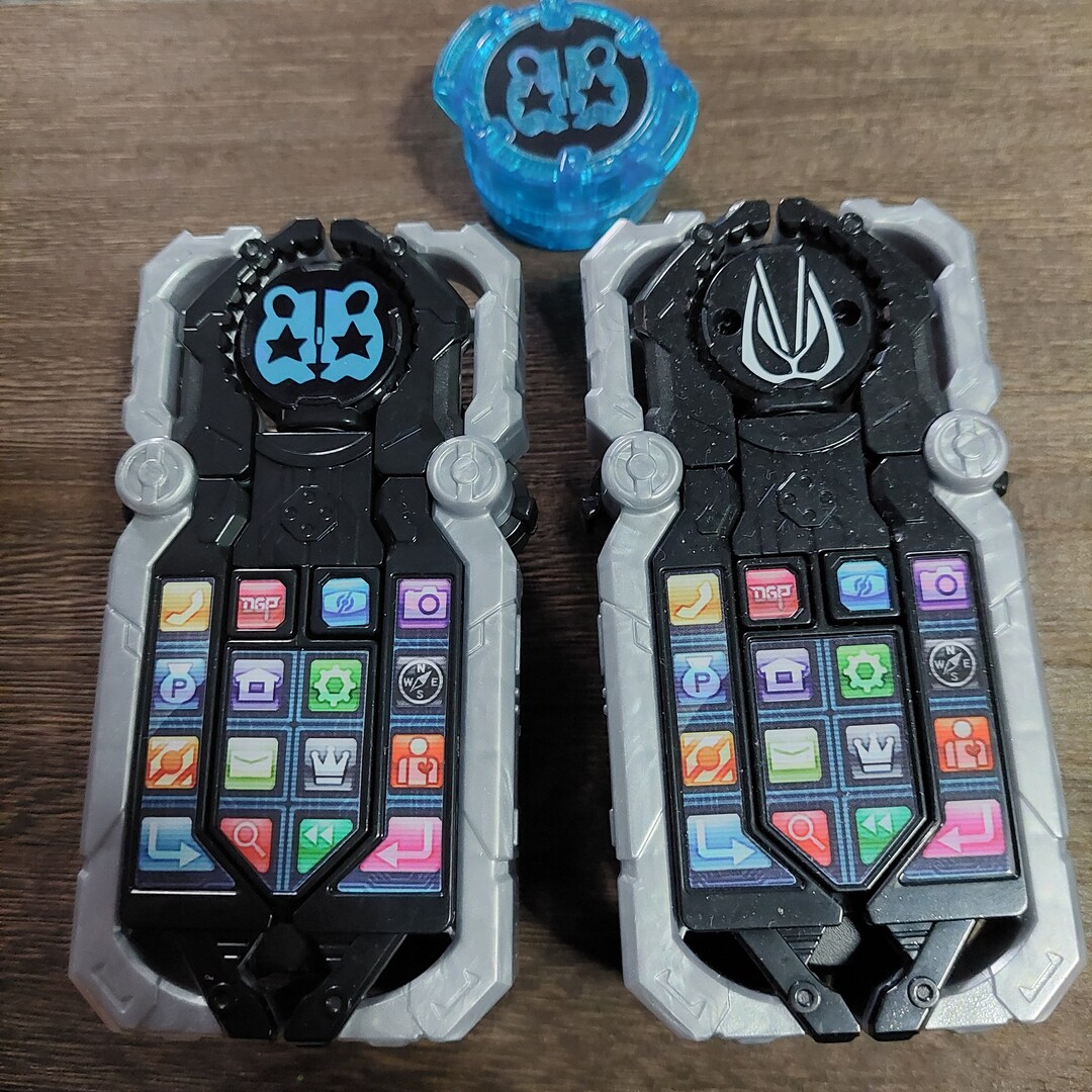 Kamen Rider Geats DX Spider Phone Custom - Etsy