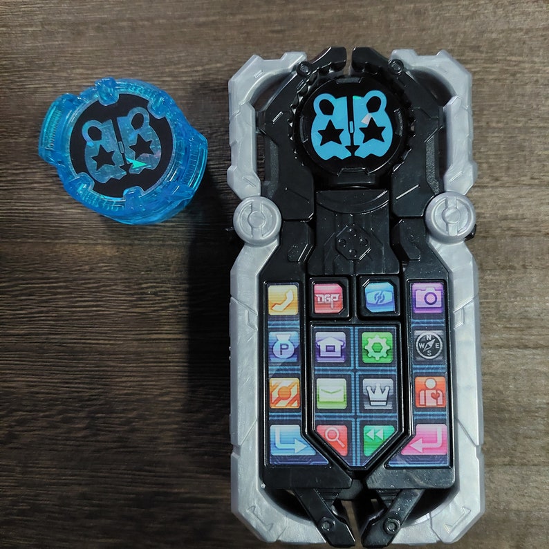Kamen Rider Geats DX Spider Phone Custom - Etsy