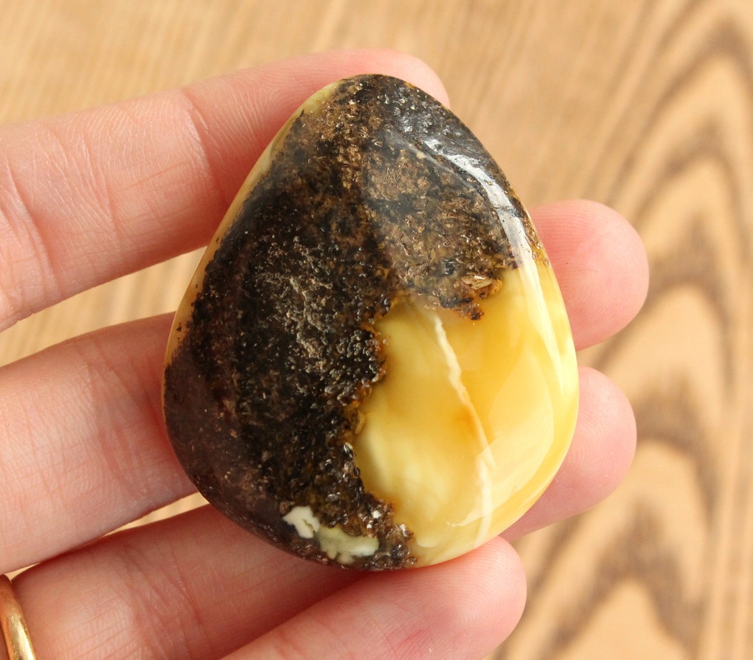 Two Color Natural Amber Stone, Black/yellow Color Drop Shape Amber ...