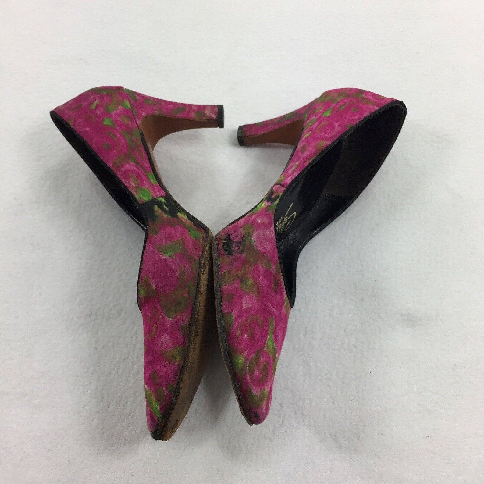 Vintage 1950s Schiaparelli Watercolor Floral Print Pumps 9 N Black Pink ...