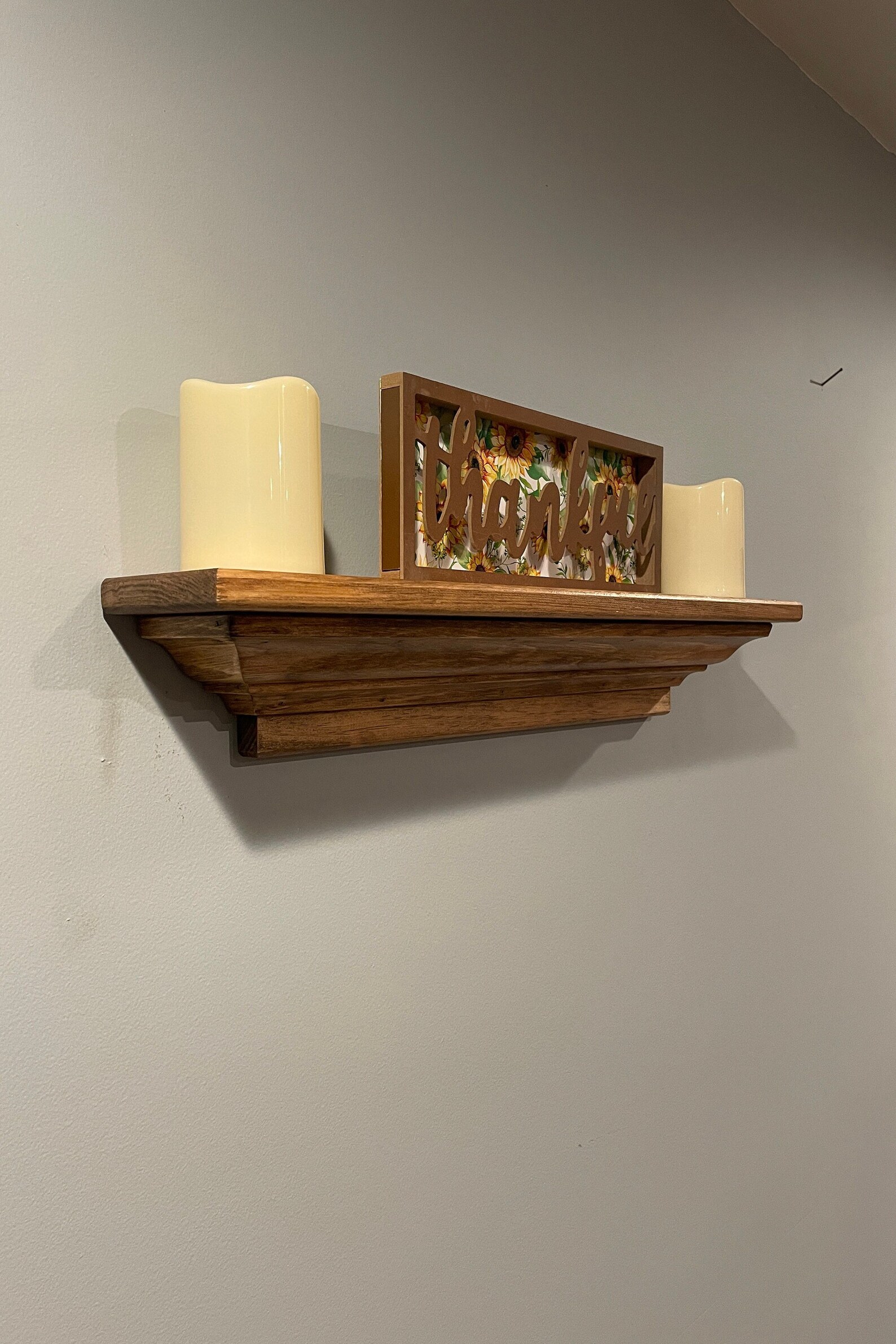 Crown Moulding Floating Shelvesnull