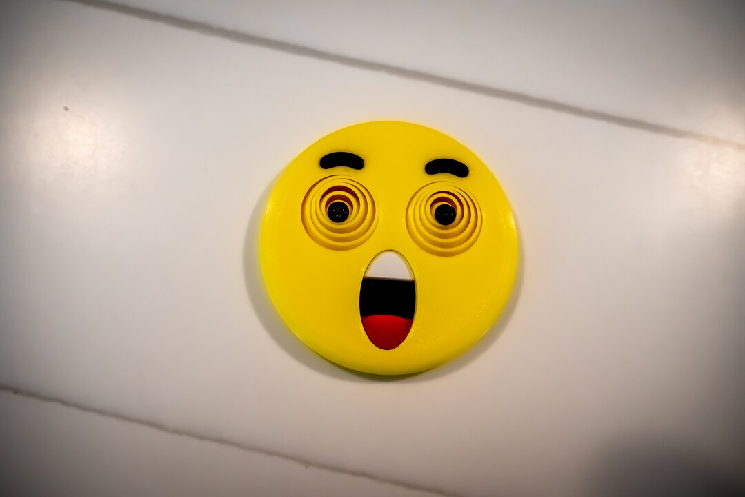 Wow Toy/keychain 3D Printed Designed by ZOU3D - Etsy