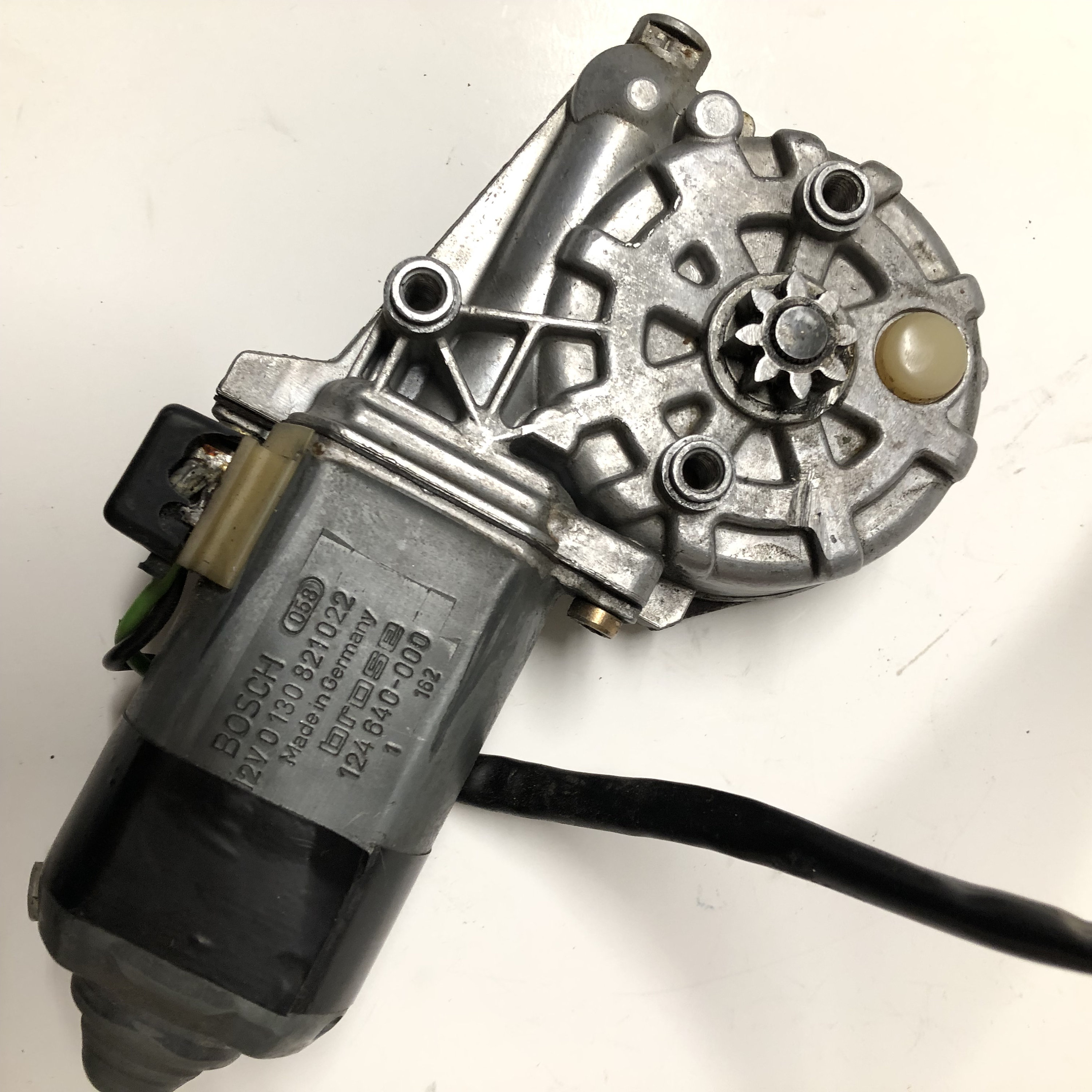 W123 Window Motor 8 Tooth Mercedes Power Window Motor Front Left & Rear ...