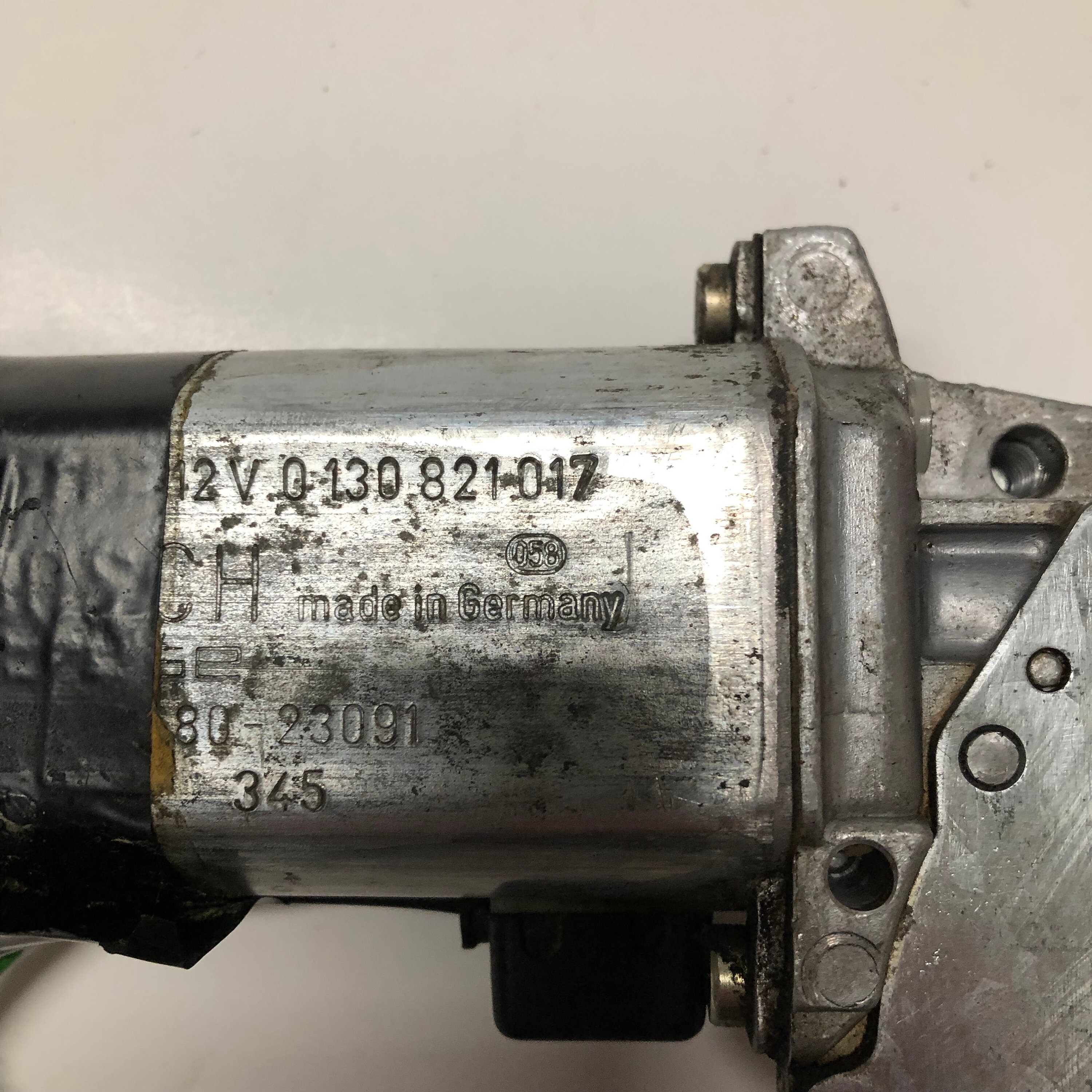 W123 Window Motor - 8 Tooth | Mercedes | Power Window Motor | Front ...