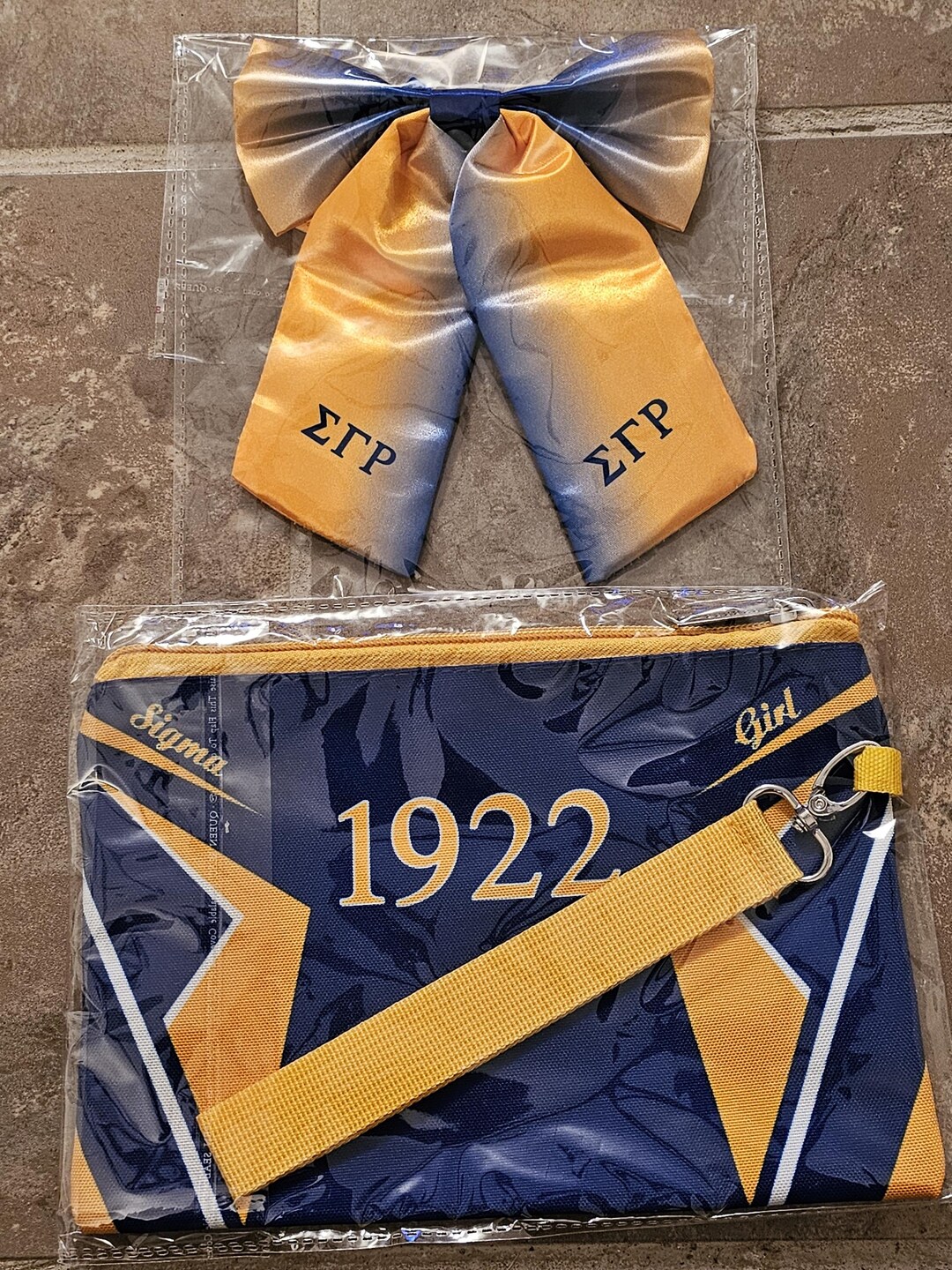 Sigma Gamma Rho Satin Neck Tie With Velcro Closure in Back. Wristlet is ...