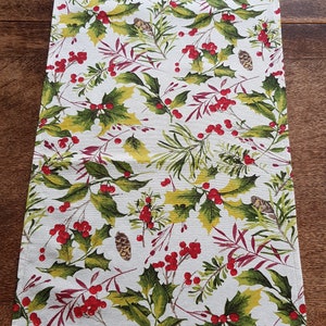 Christmas Table Runner Holly Tree Christmas Table - Etsy