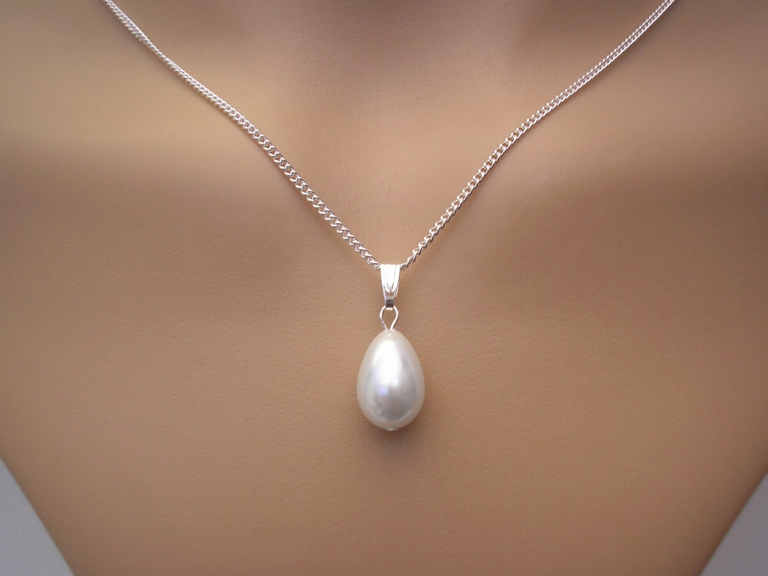 Simply Elegant Teardrop Pearl Necklace on Silver or Gold Plated Chain ...