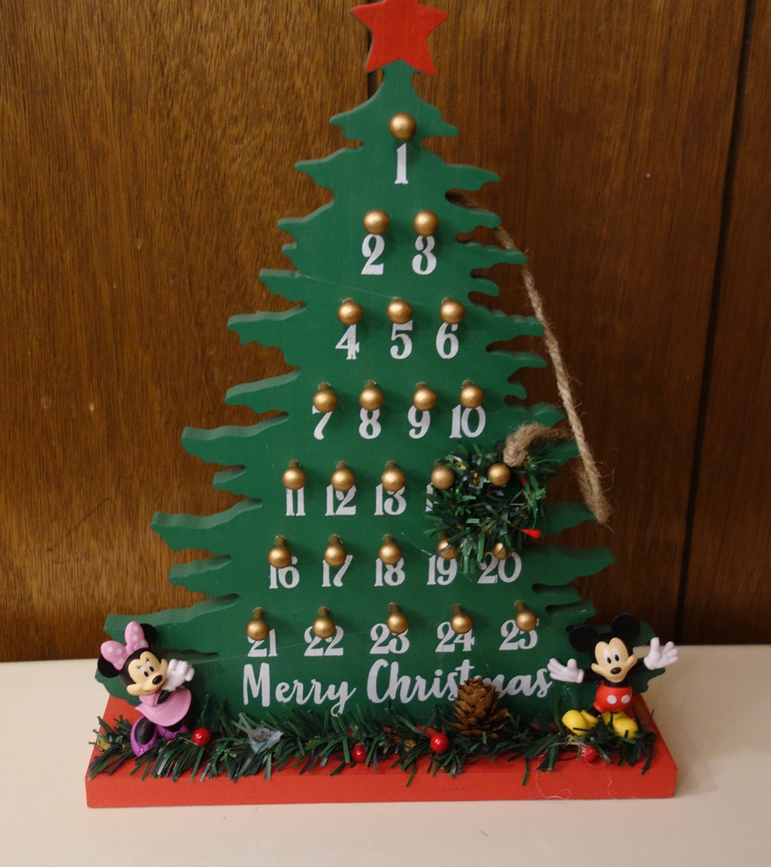 Mickey & Minnie Mouse Countdown to Christmas Advent Calendar Green ...