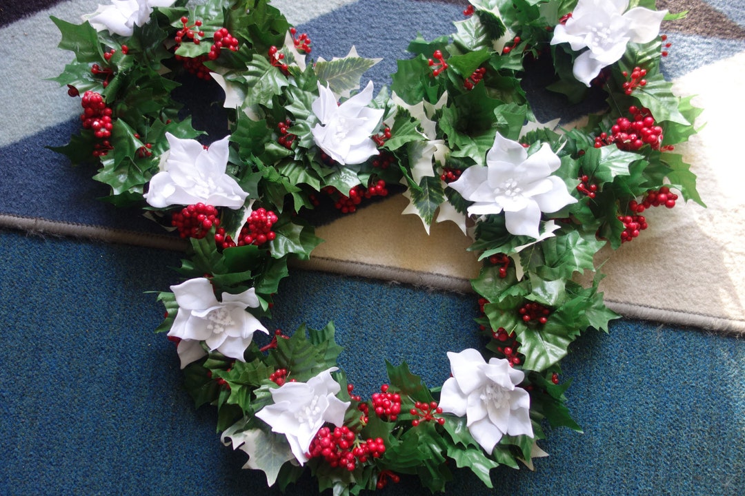 Disney Mickey Mouse Evergreen & White Poinsettia Christmas Winter ...