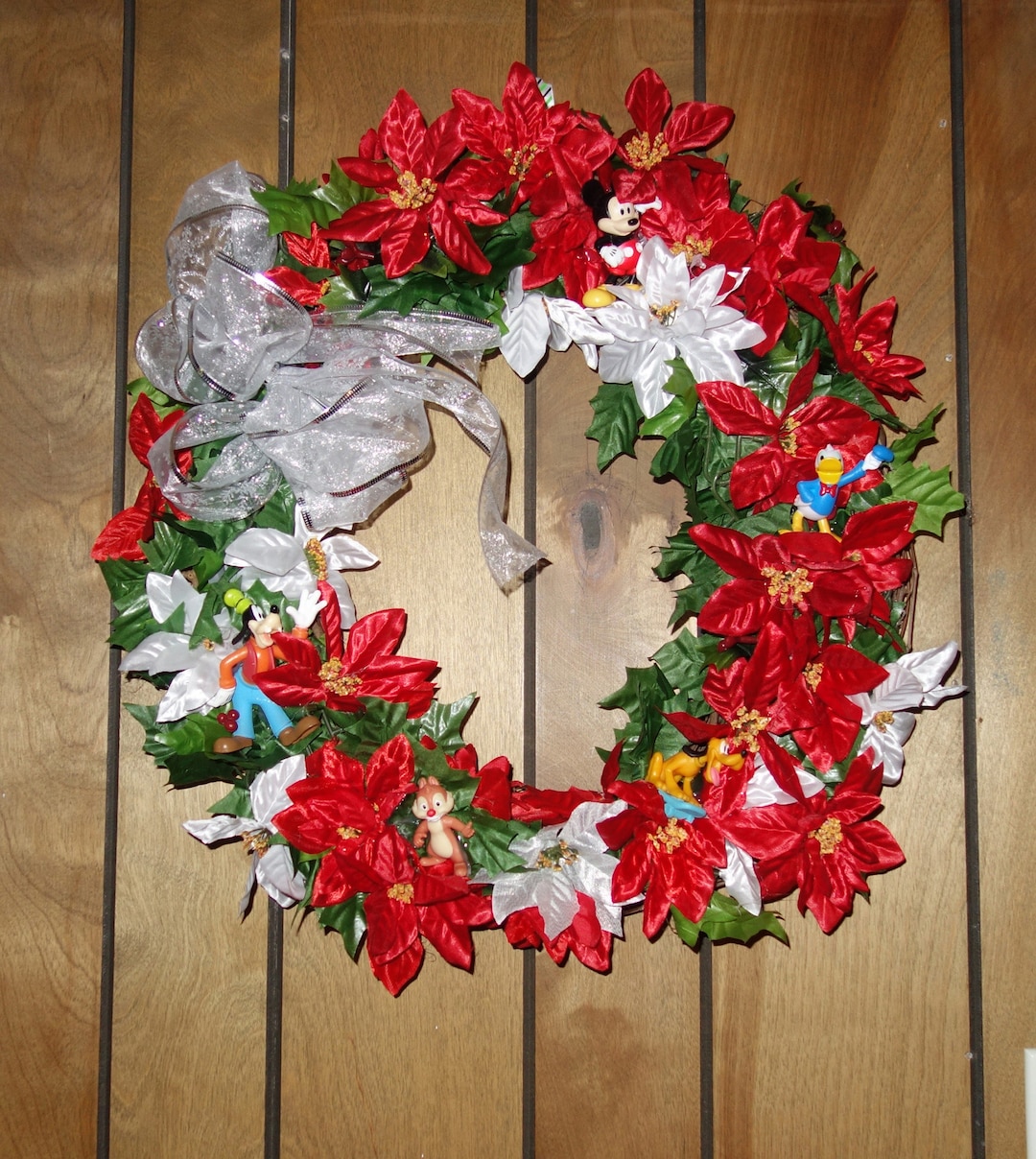 Disney Mickey Mouse & Friends Red Poinsettia Christmas Holiday Decor ...