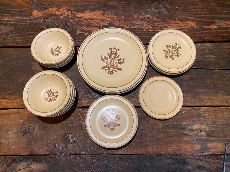 Vintage Pfaltzgraff Village Stoneware Dinnerware Set Replacement Pieces ...