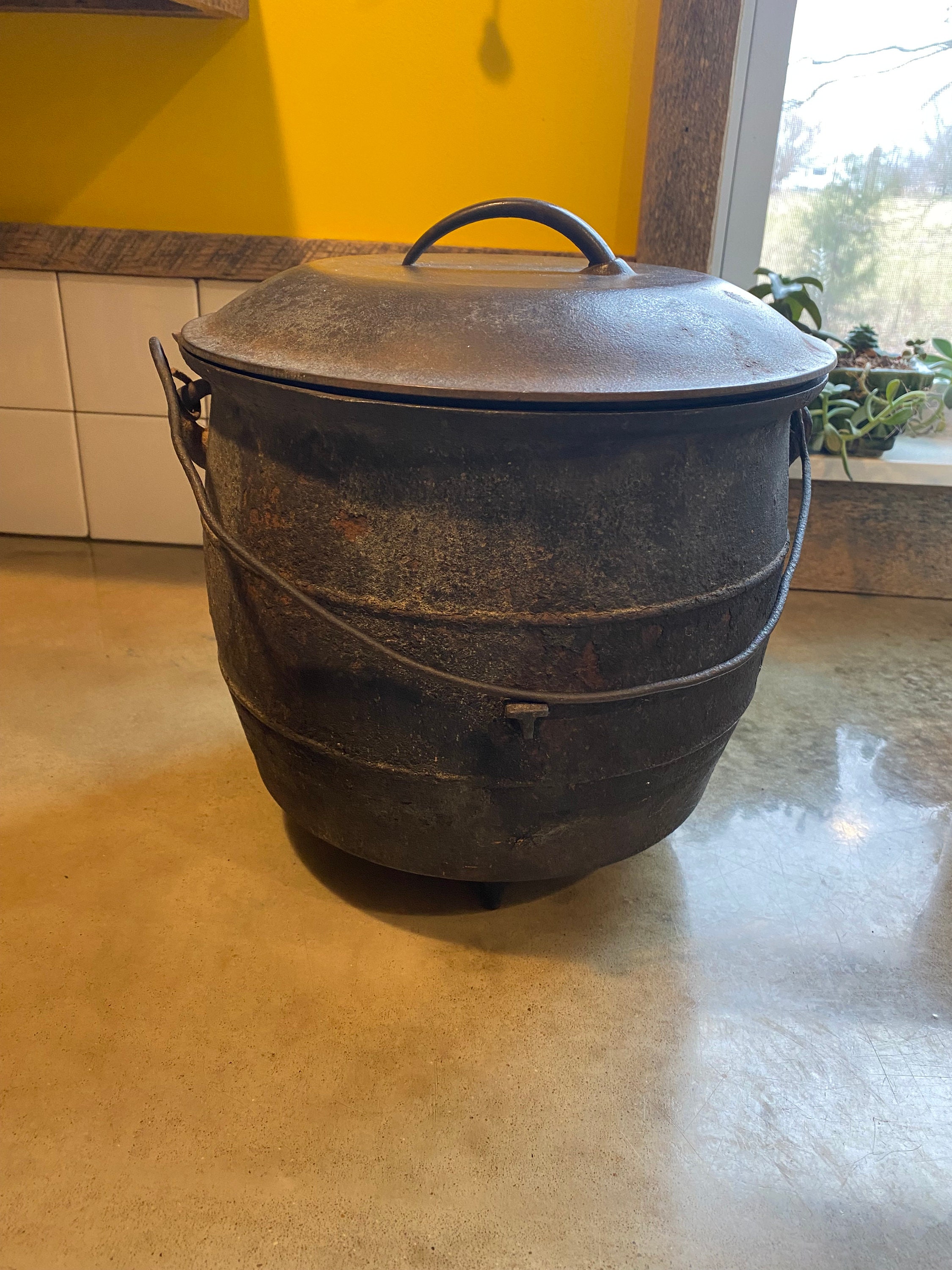 Large Antique Footed Cast Iron Cauldron Bean Pot With Lid and Handle No ...