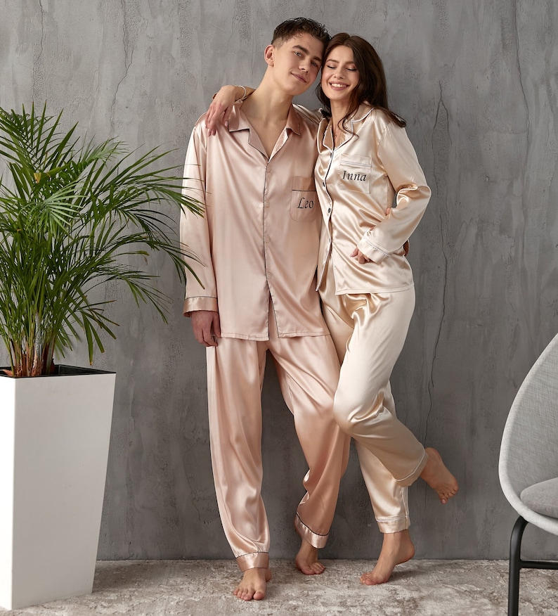 Mr and Mrs Custom Satin Pajamas Personalized Pajamas for - Etsy