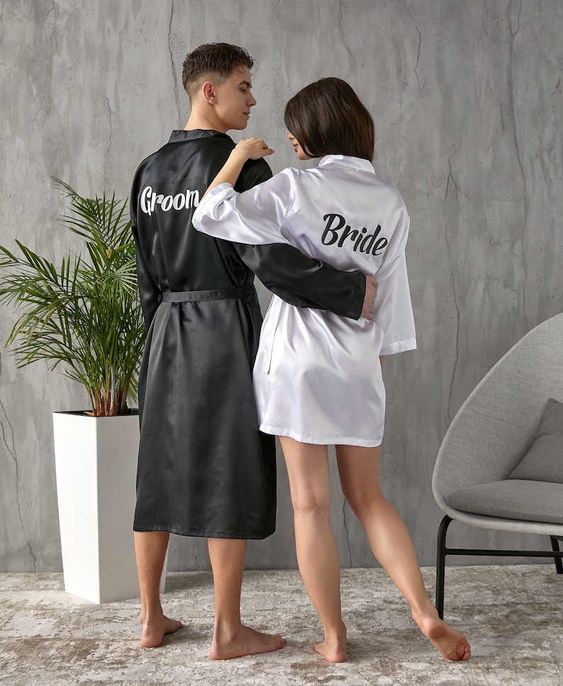 Elegant Mr And Mrs Robes Pictures