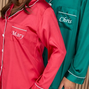 Mr and Mrs Custom Satin Pajamas, Personalized Pajamas for Couple ...