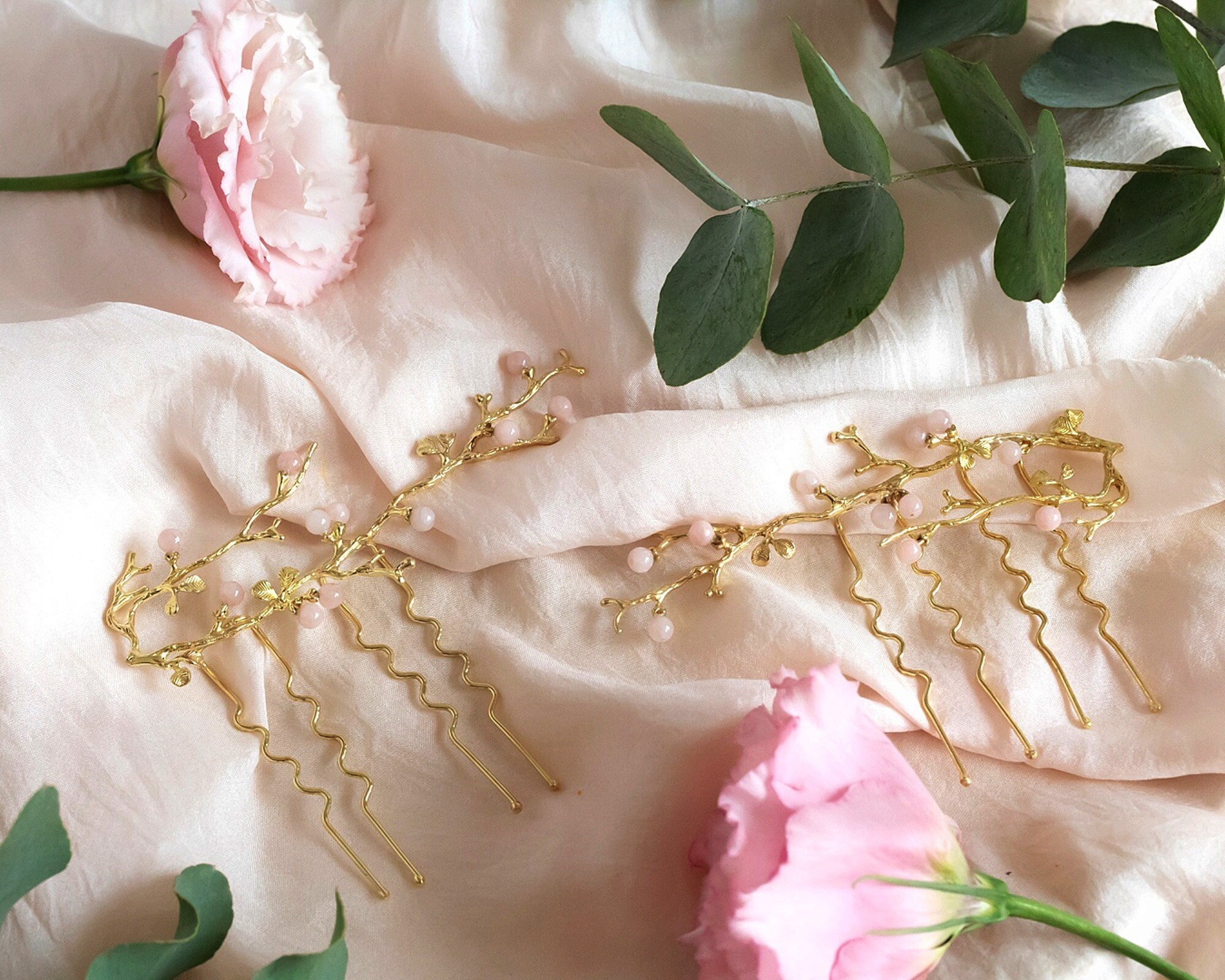 Gold Twigs Hair Pins, Modern Bridal Headpiece, Sleek and Minimal Bridal ...