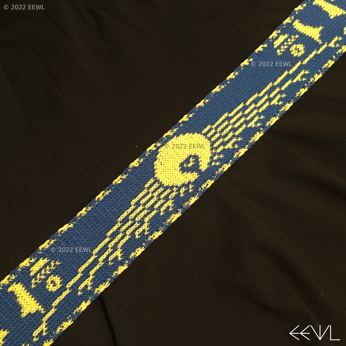 Ancient Egyptian Aten Sun Disk Hand-made Reversible Knit Fashion Scarf ...