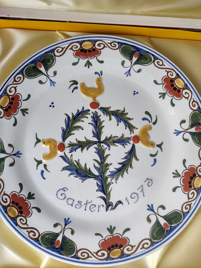 1973 Royal Delft EASTER Charger Delfts Polychroom Cross Birds ...