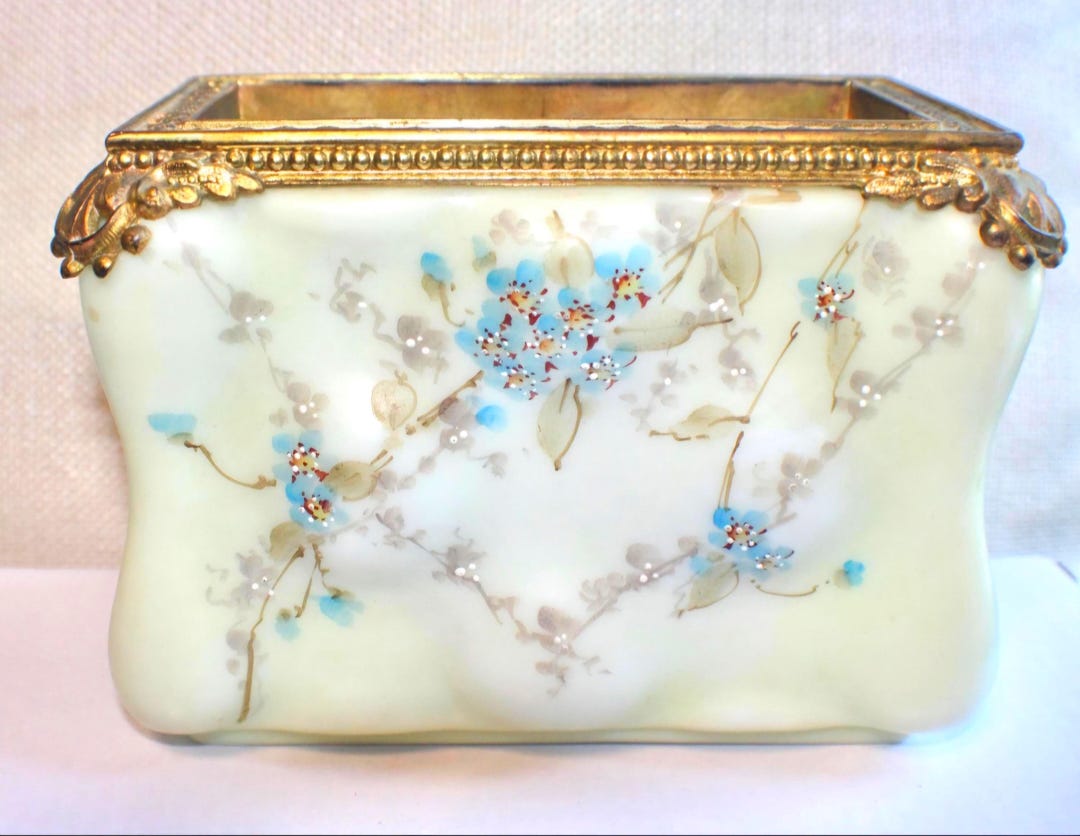 Antique Wave Crest Dresser Box, Egg Crate Glass, Ormolu Trim, Hand ...